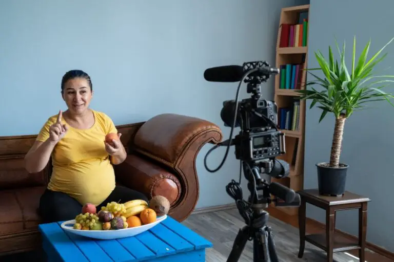 10 Best Ways to Get Paid to Eat Food (Taste Tester Jobs) - GeekyBucks